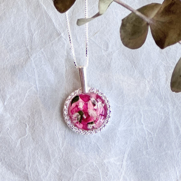 Everlasting Bloom Pendant – Memorial Jewelry with Preserved Flowers ...