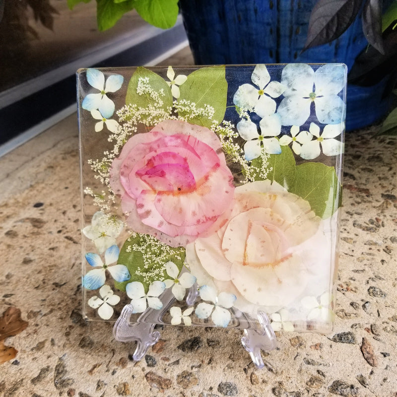 Pressed Flower Resin Keepsake Design - Flowers Forever & Bellabeads